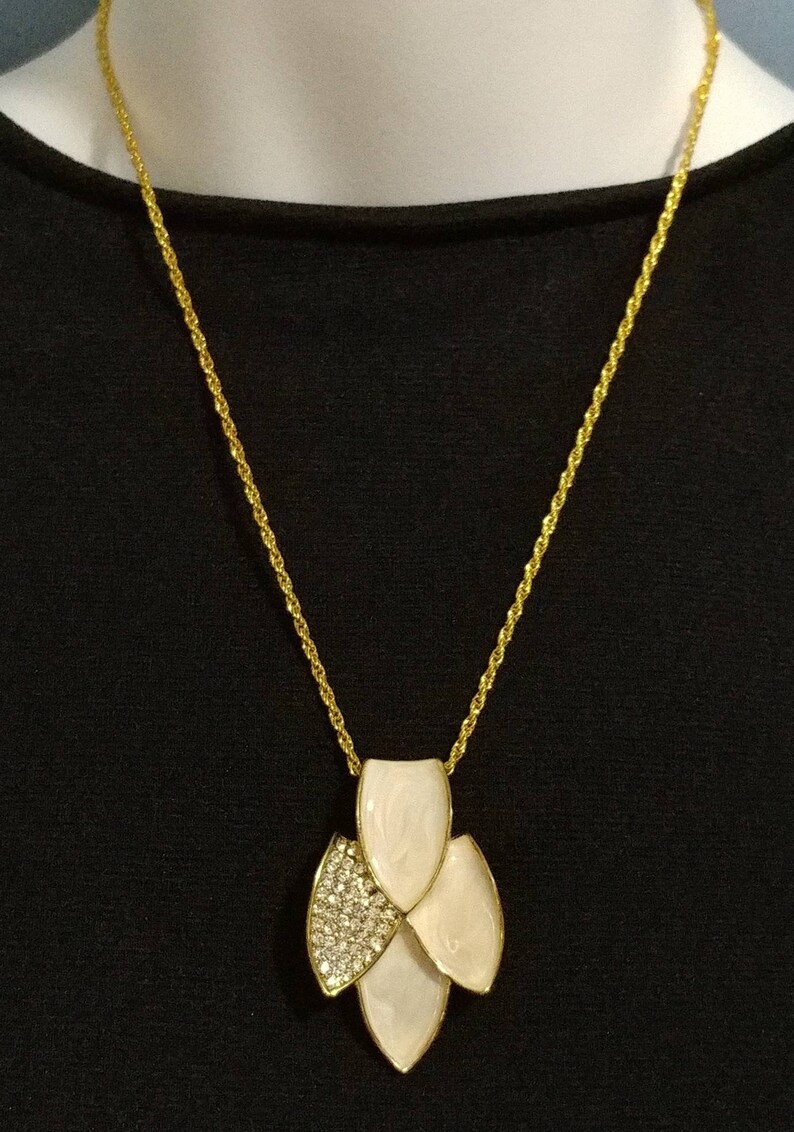 20 Elegant Gilt Statement Necklace Golden Leaf-like - Etsy