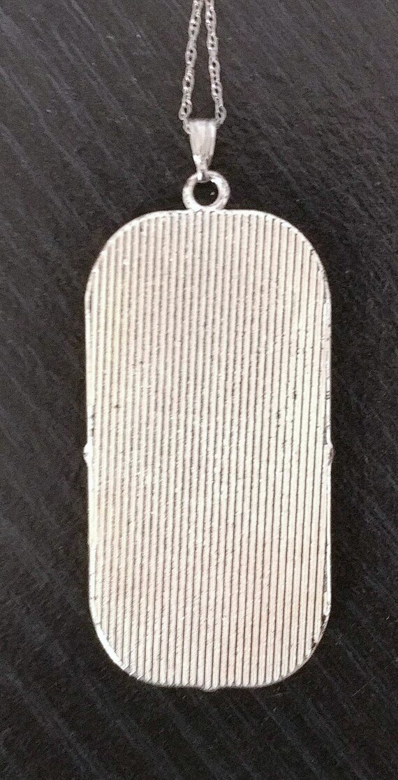 17" Boxed Silver Plated Spiral Chain Necklace Encased… - Gem