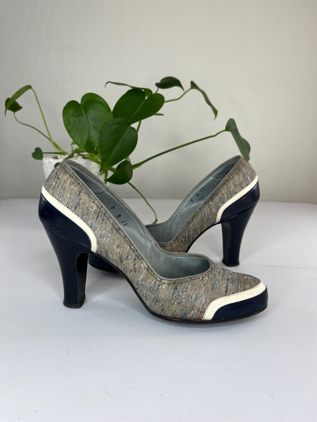 Spectator's View - Vintage 1940s 1950s Navy Blue Flecked Spectator ...