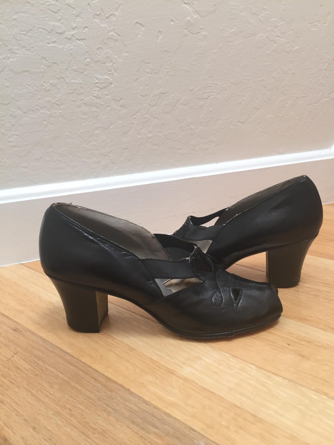 An Afternoon Rendezvous - Vintage 1930s NOS Black Leather Elastic Strap ...