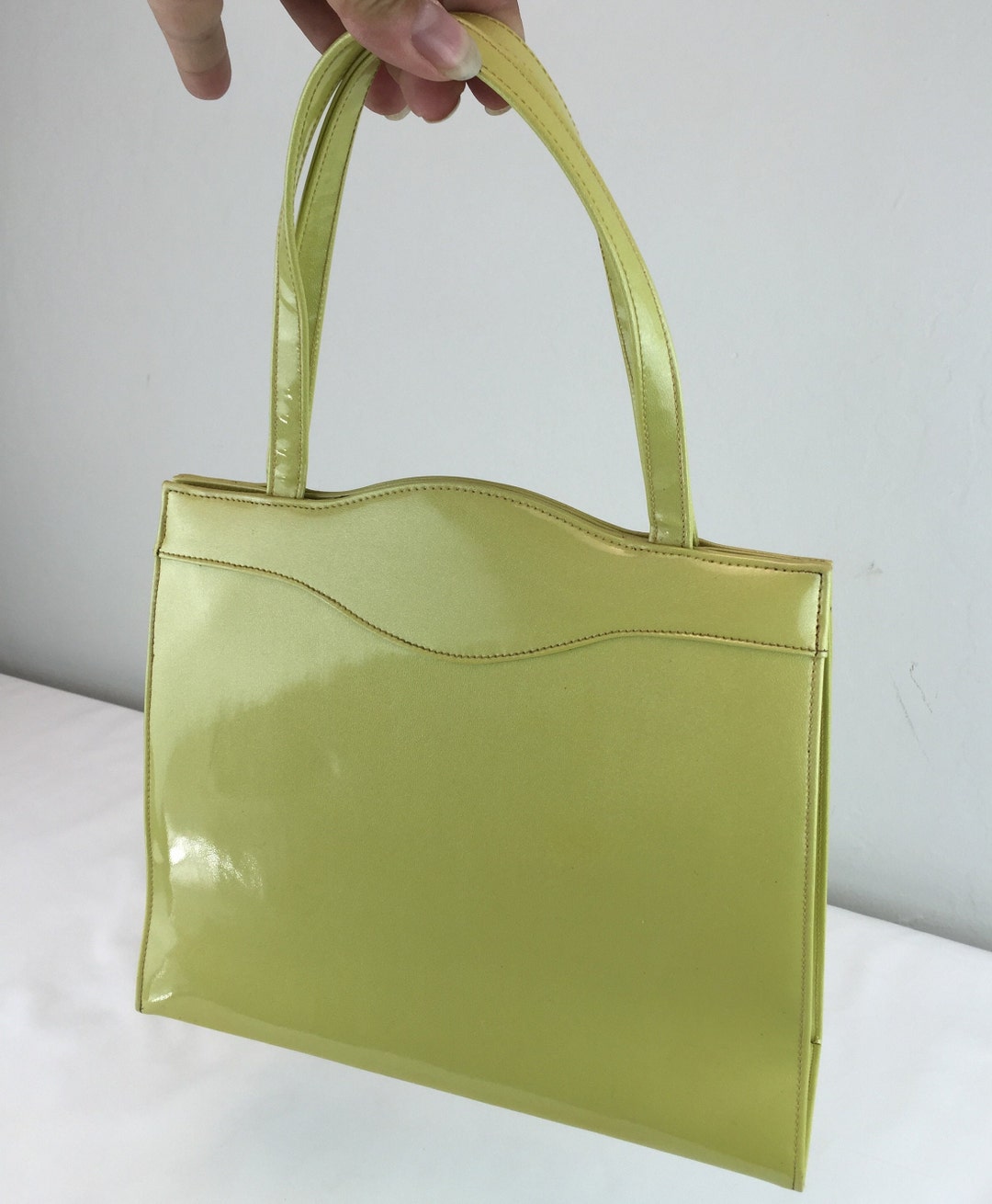 Banking Days in Style Vintage 1950s 1960s Chartreuse Vinyl Faux Leather ...