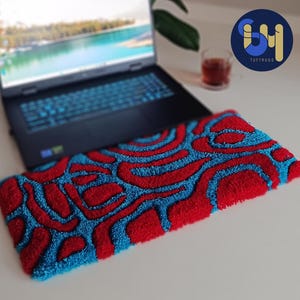 Hand-tufted Gamer Keyboard Rug – Unique Wavy Design, Puffy Wrist ...