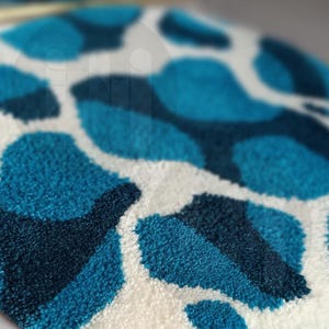Handmade Abstract Tufted Rug – Blue Sea, Water Waves, Pool Reflection ...