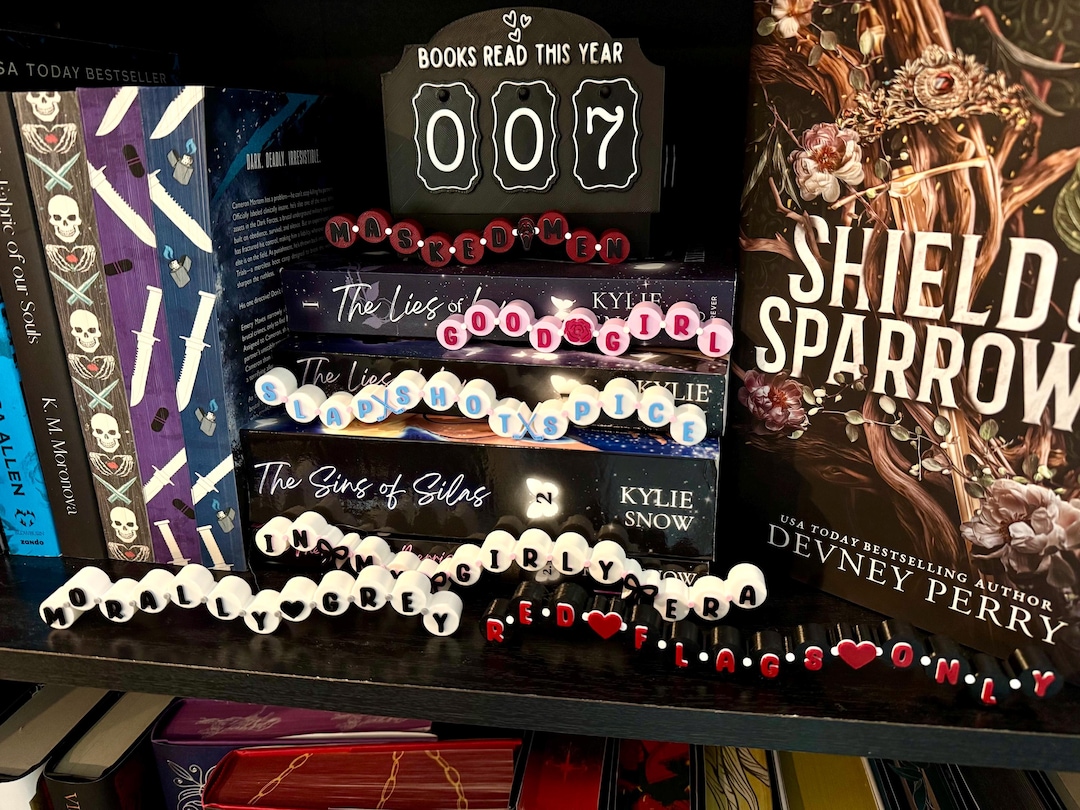 Friendship Bracelet Bookshelf Sign- Bookish Decor, Girly Bookish Sign ...