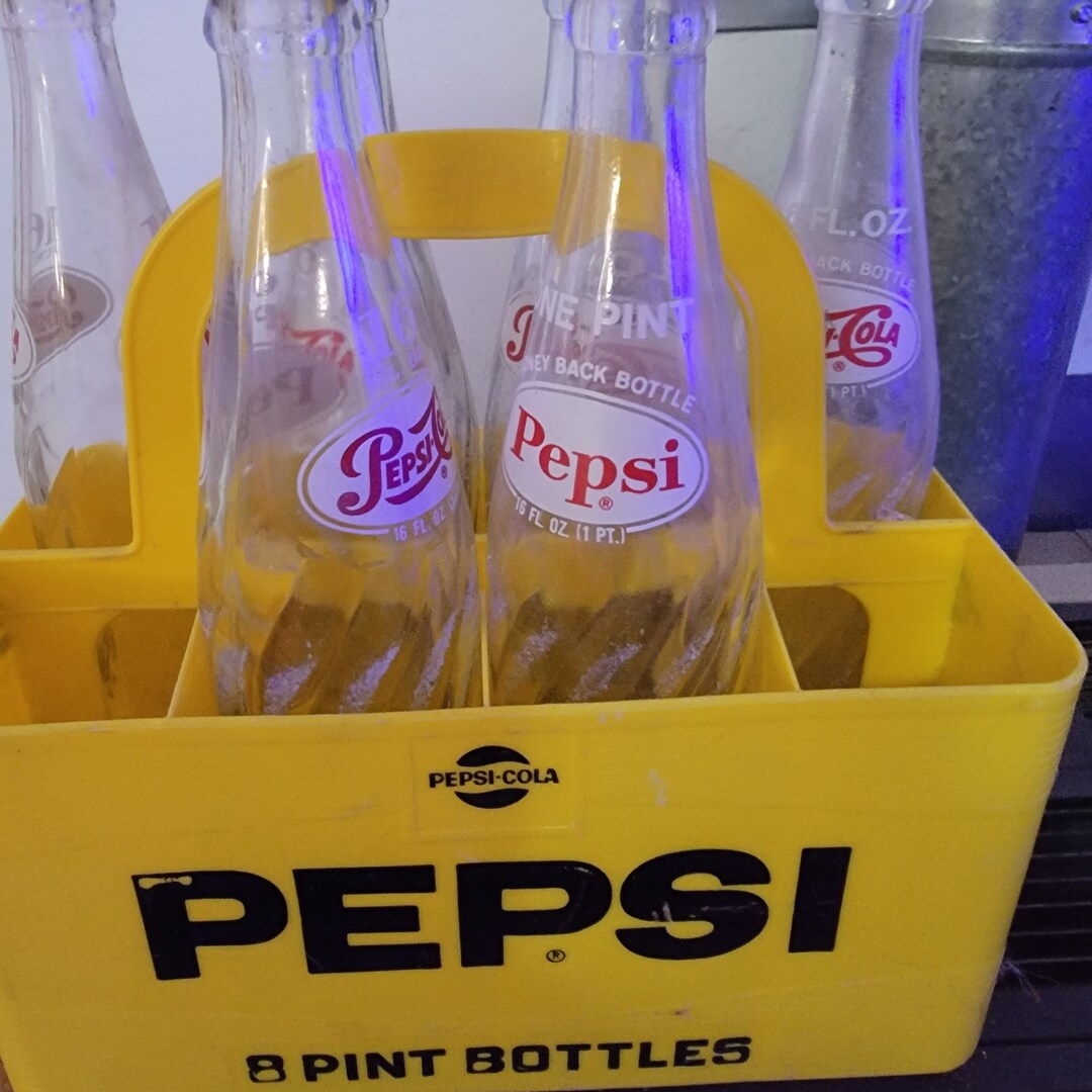 Vintage Pepsi Pop Bottle Crate, Old Plastic Pepsi Pop Carrier, Soda ...
