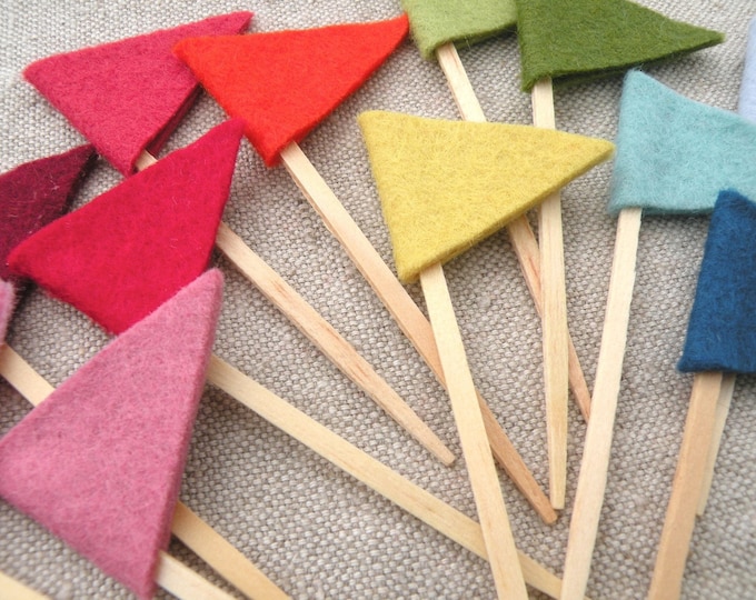 Colorful Felt Flag Toppers by Mayi Carles - Etsy