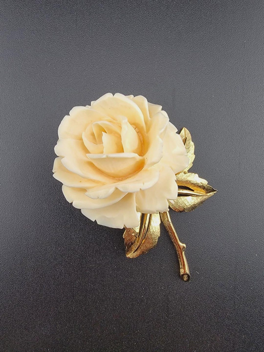 Vintage Boucher Resin Rose Brooch: 1960s Gold-tone Floral Pin - Etsy