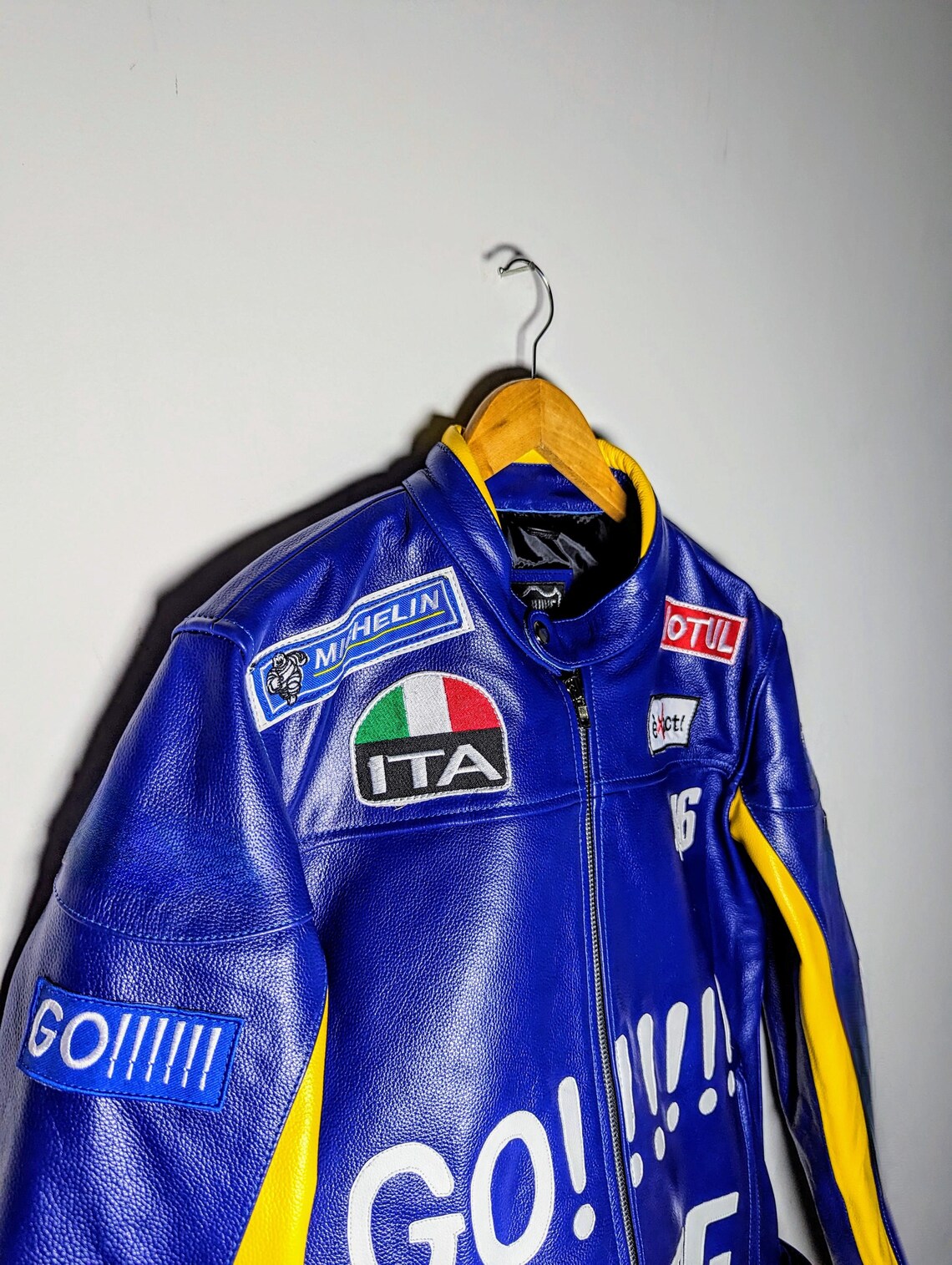 Men's Vintage Racing Leather Jacket - Bold 90s & Performance Heritage ...