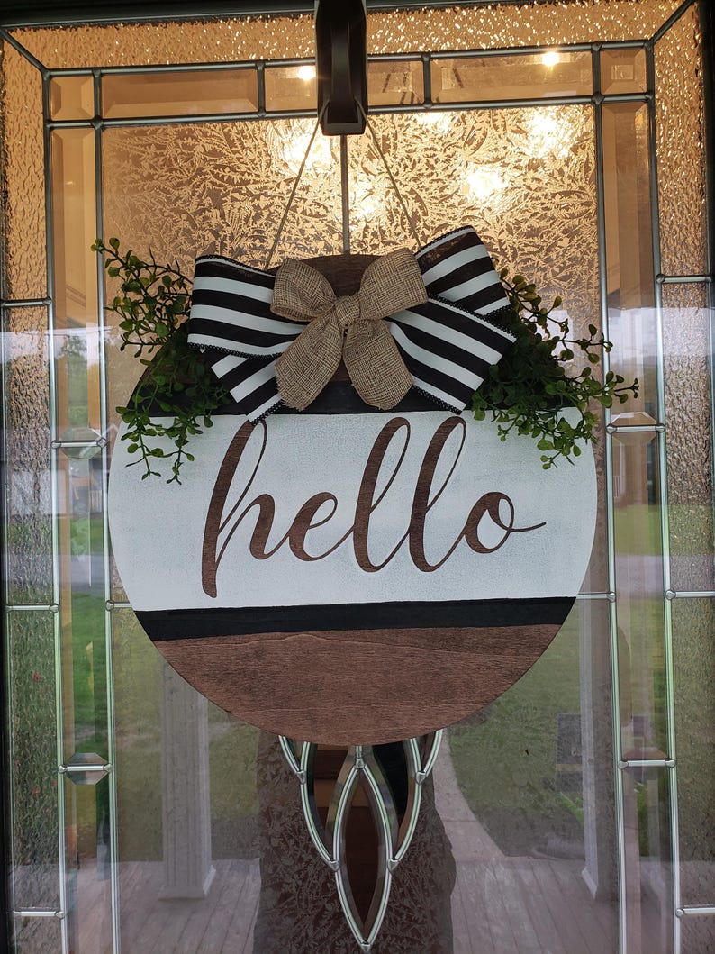 14" Round Hanging Welcome Sign - Etsy