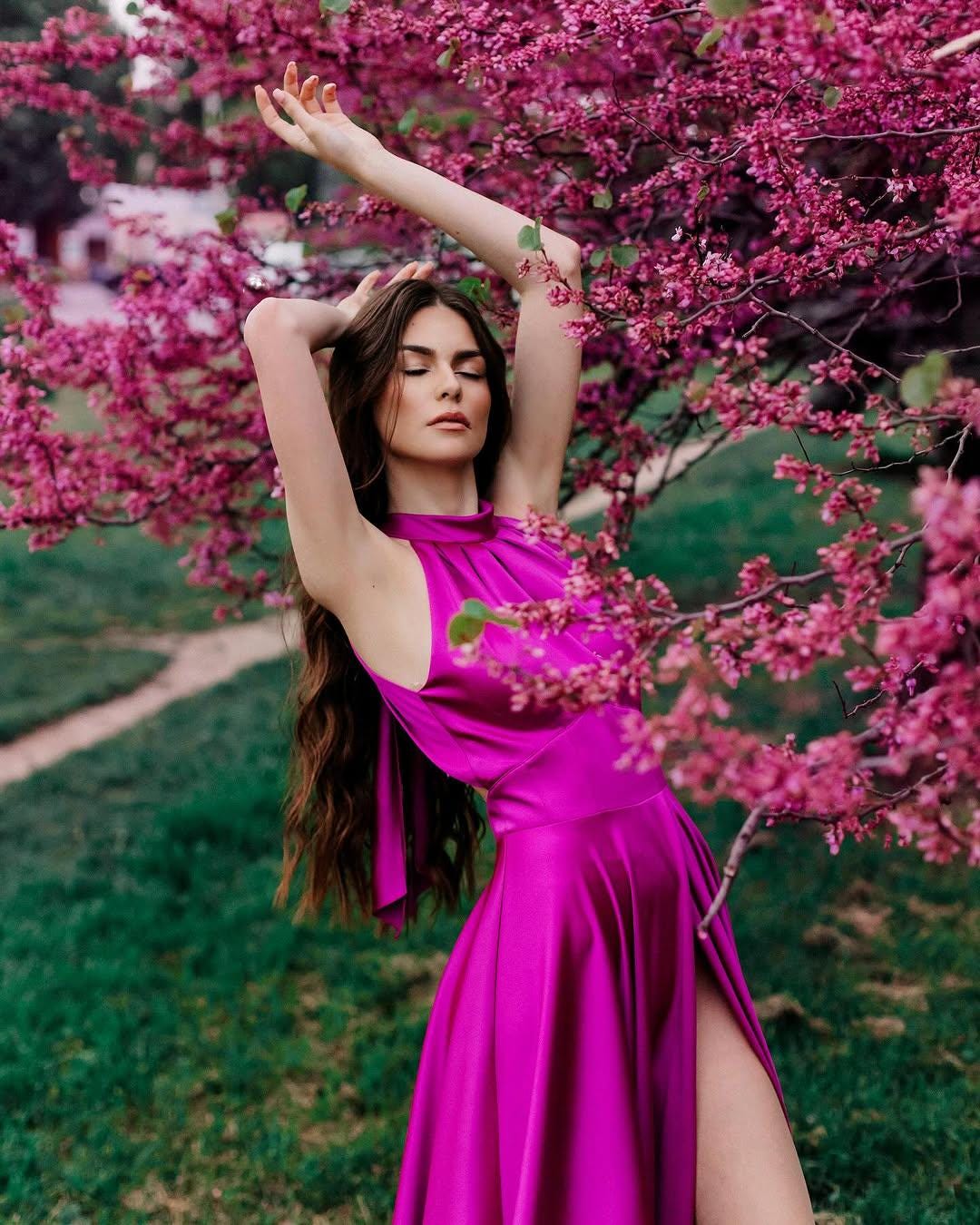 Silk Satin Evening Dress With Open Back and Slit on Skirt, Bridesmaid ...