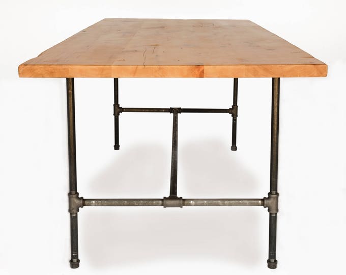 Rustic Industrial Pipe Leg Table Made of Reclaimed Wood and Iron Pipe ...