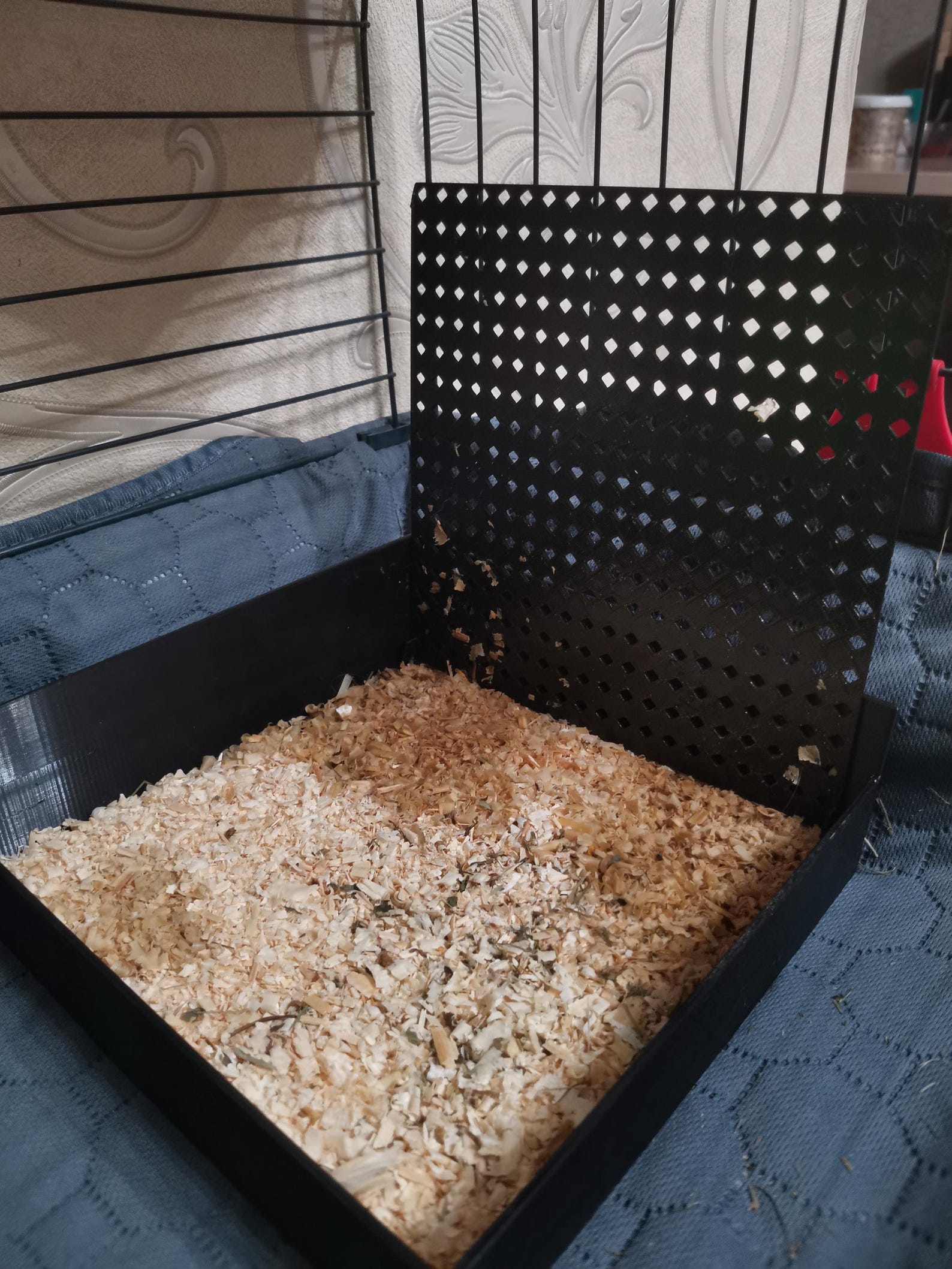Guinea Pig Toilet Box With a Mesh STL. Small Pet Toilet Box With Mesh ...