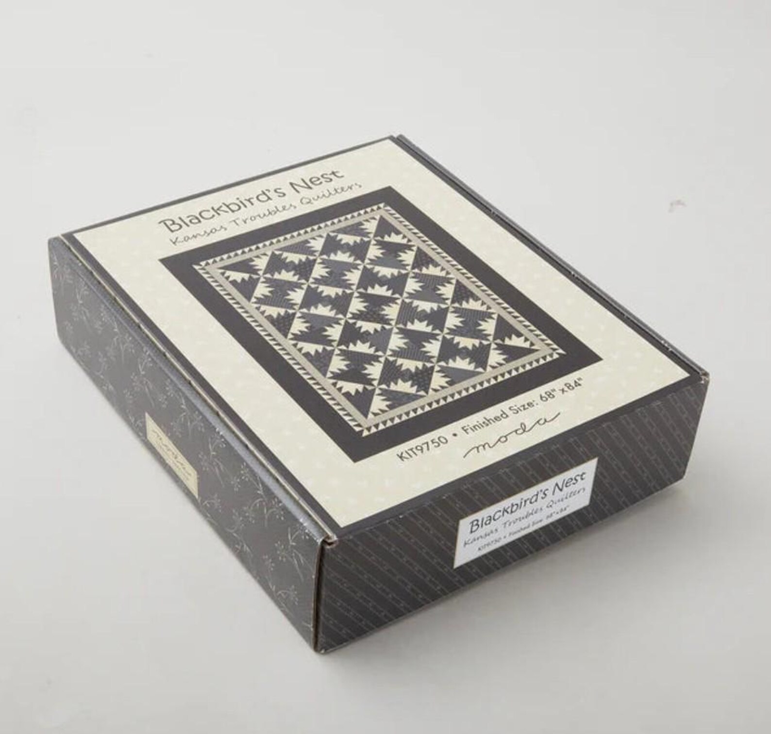 Darkness & Light Quilt Boxed Quilt Kit- Kansas Troubles by Moda - Etsy