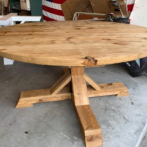 Round Farmhouse Table - Etsy