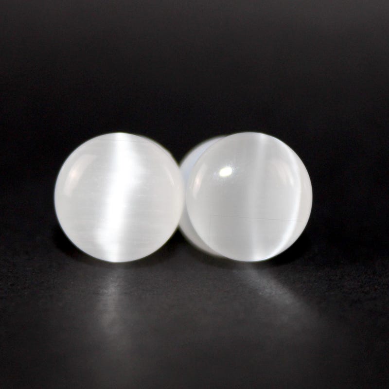 Pearl Plugs Single - Etsy