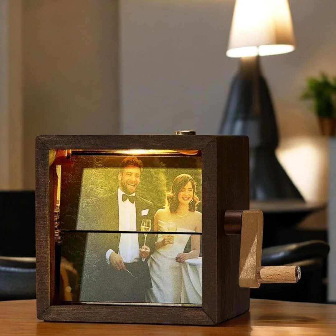 Custom Flip Book Frame | Photo Animation Machine | Mechanical Hand ...