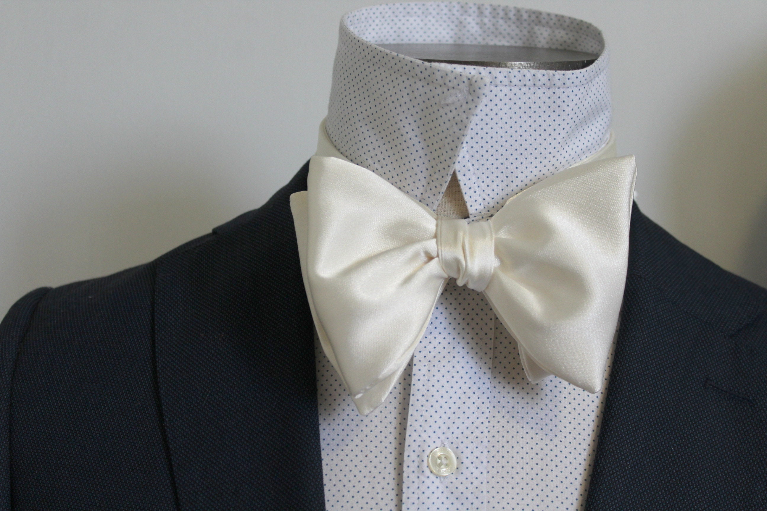 White silk bow tie store