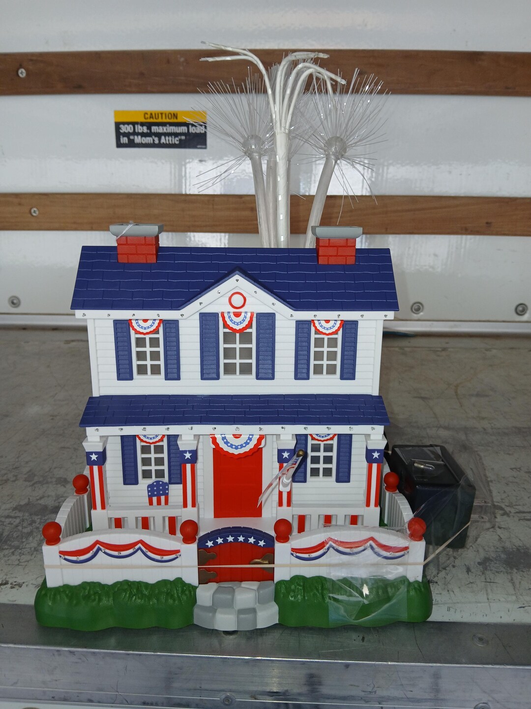 Avon Patriotic Lighted Fiber Optic House 4th of July Fireworks Usa ...