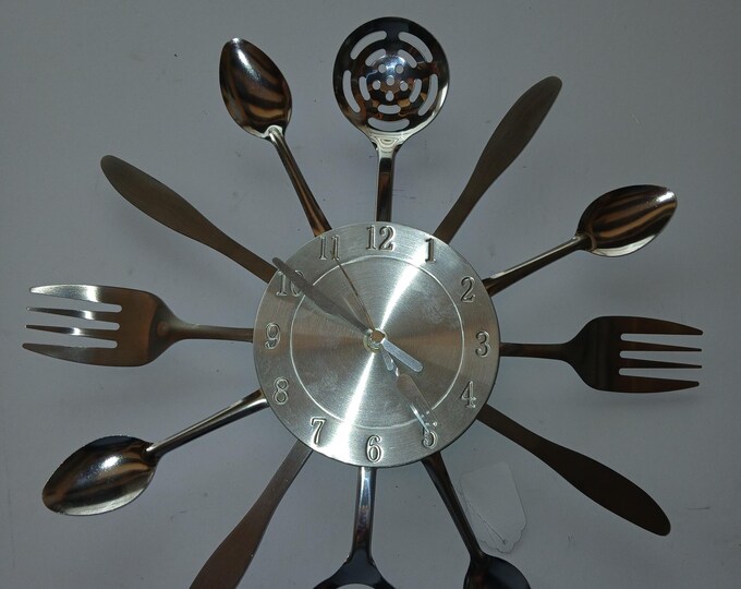 Vintage Silverware Fork Spoon Knife KITCHEN Wall Clock UNIQUE DESIGN ...