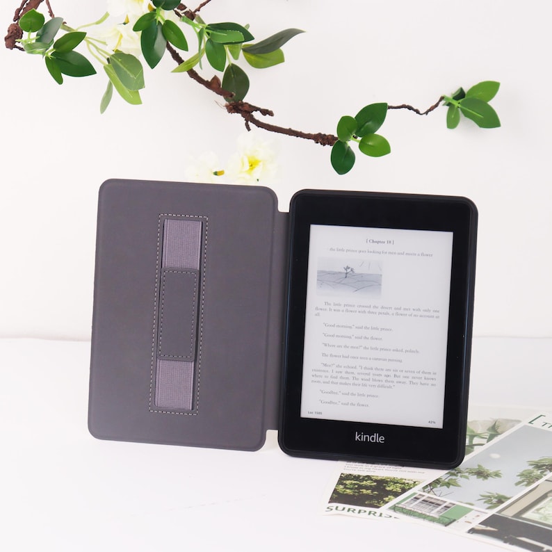 Blue Graffiti Flower 2025 Personalized Kindle Case for Kindle 12th ...