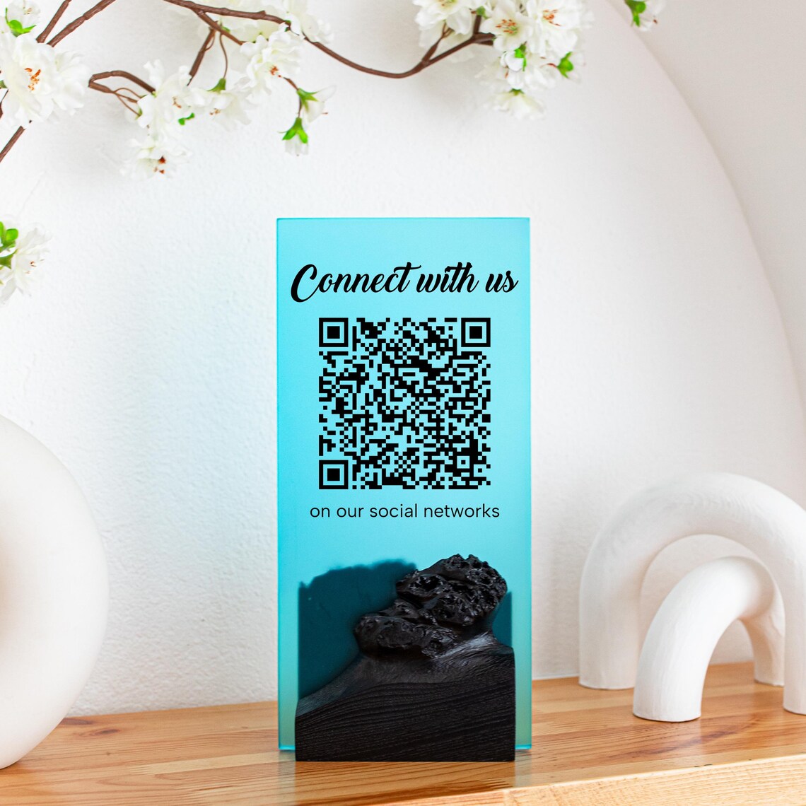 QR Code Business Epoxy Resin. Wooden Display Stand as Custom QR Code ...