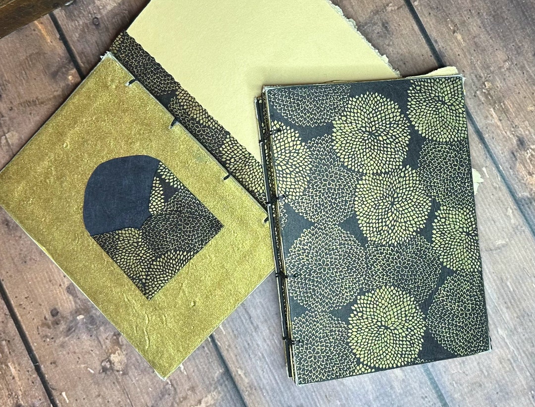 Black and Gold Mums Journal, Floral Gold Foiled Journal, Anniversary ...