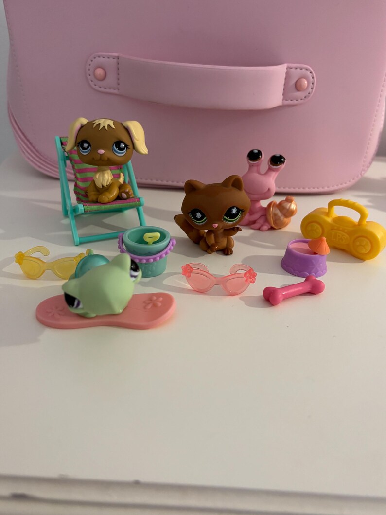 LPS Littlest Pet Shop Happiest Beach Crab Turtle Racoon Retriever Dog ...