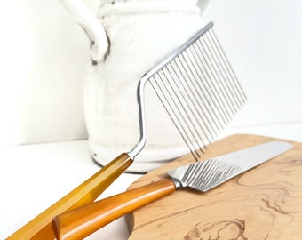 Bakelite Cake Cutter - Etsy