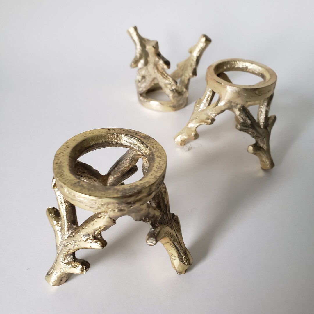 Gold Metal Display Stand at Christian Liao blog