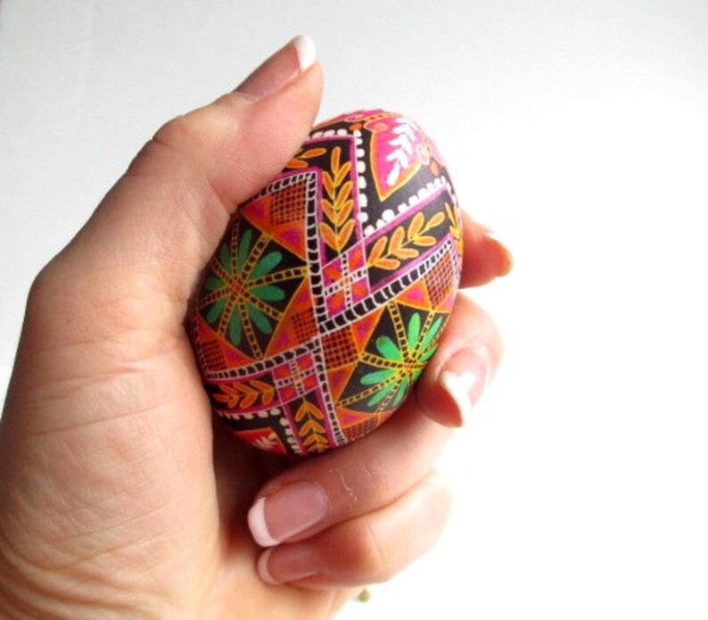 Ukrainian Easter egg pysanka batik art eggs unique gift gifts | Etsy