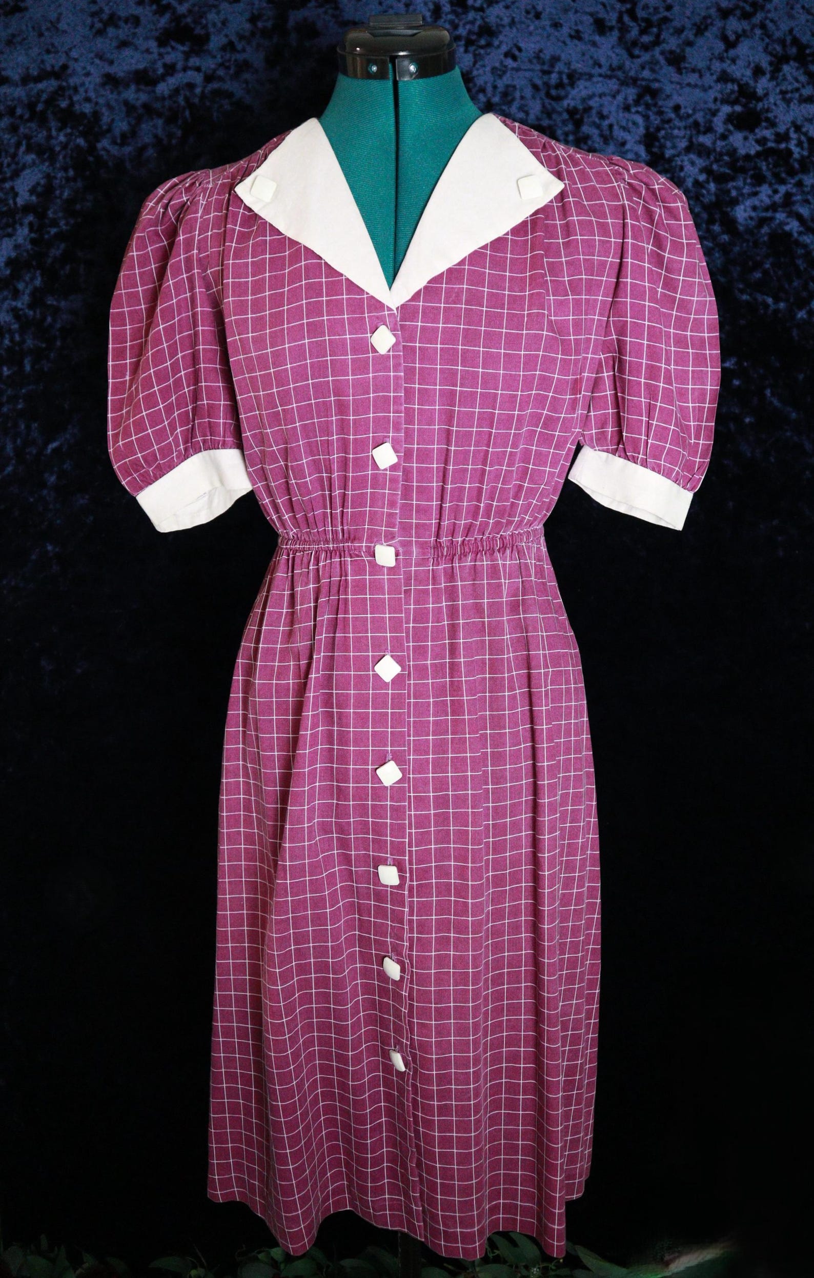 Vintage 1970s Jackie O! Fuchsia Button-up Dress / X-small - Etsy