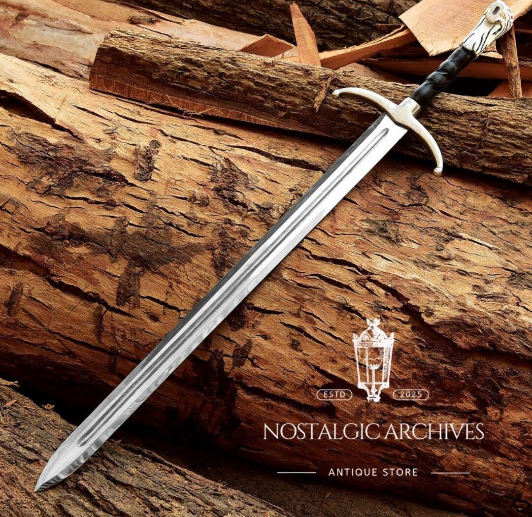 Custom Made Jon Snow Sword – Stainless & Damascus Steel Wolf Pommel ...
