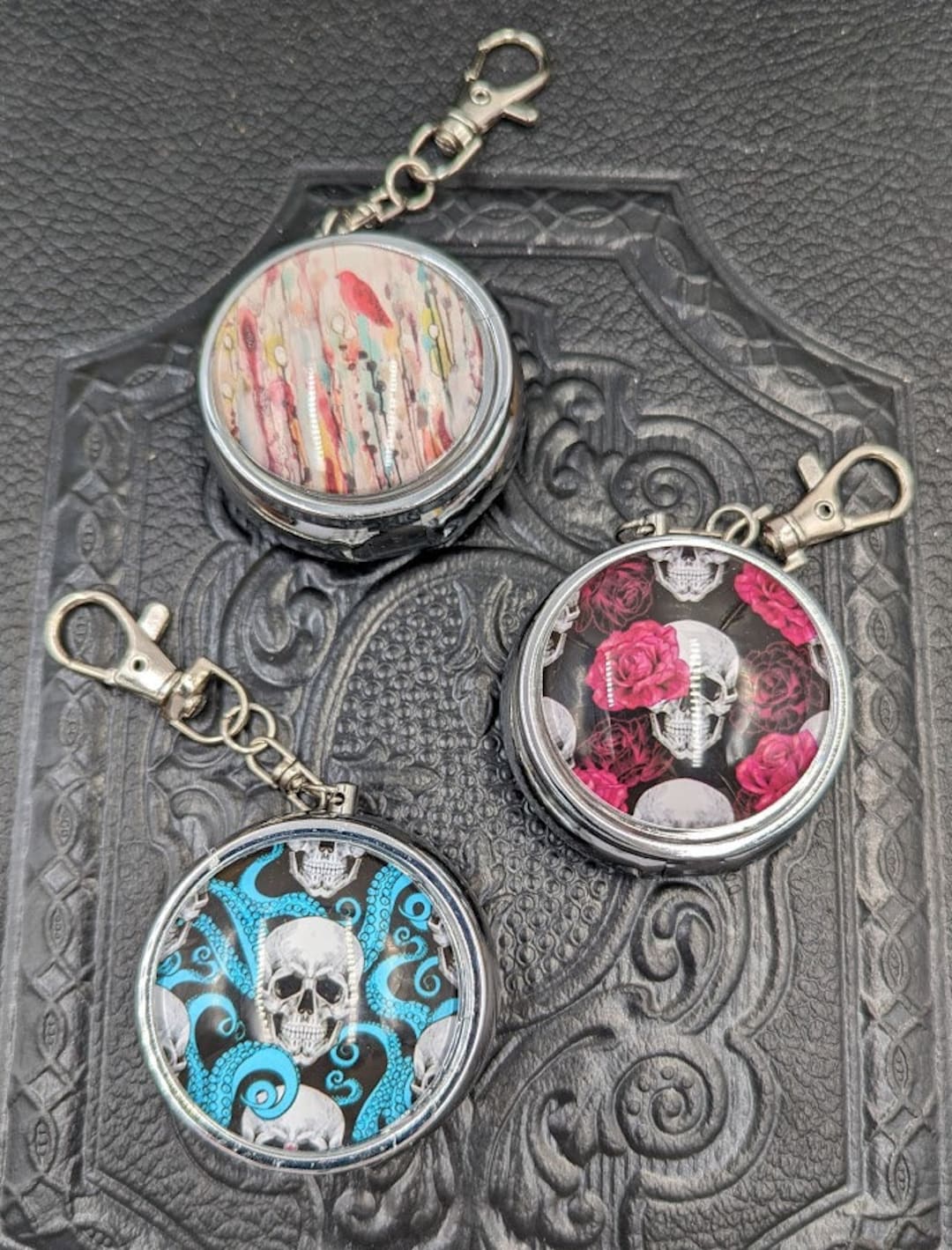 Chatelaine Tools - 2" Round Pill Box Stitch Marker Holder With Glass ...