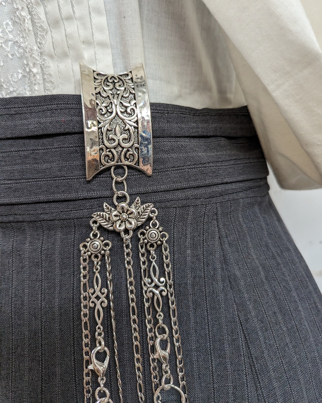 Victorian Style Chatelaine With Curved Clip - Short 8" Chains With ...