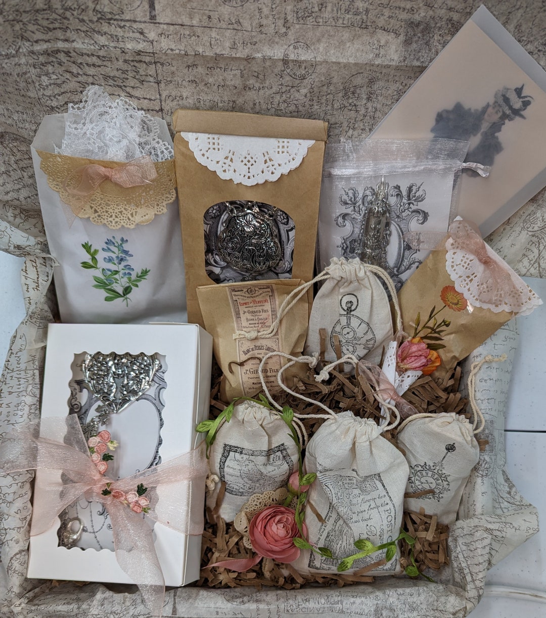 Ultimate Chatelaine Gift Box Includes Chatelaine and 15 Popular ...