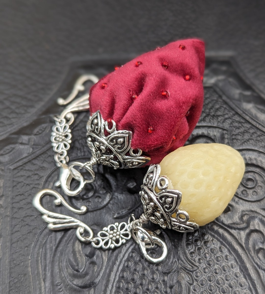 Chatelaine Tools Stitching Set Velvet Strawberry Pin Cushion and Thread ...