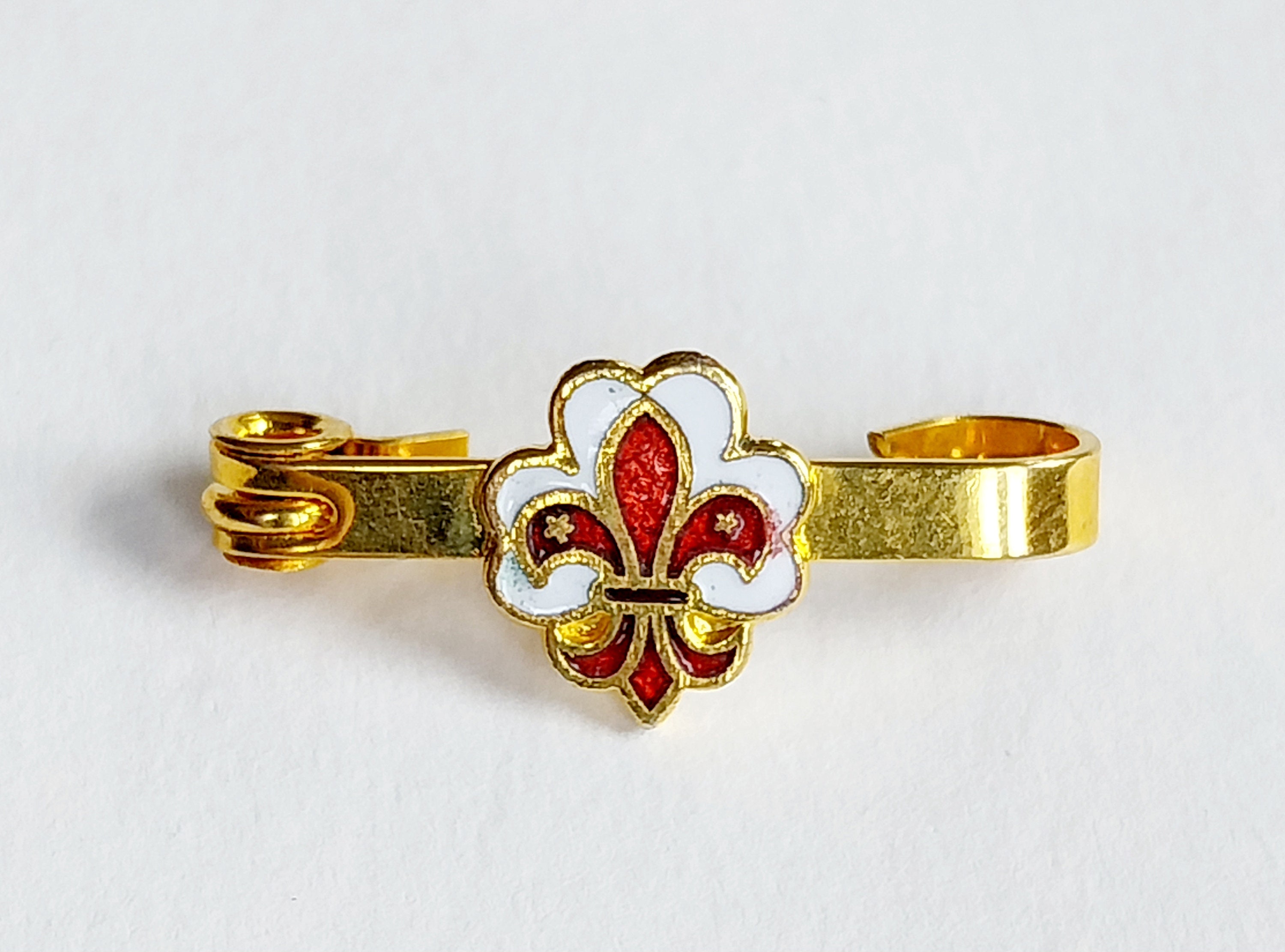Vintage Enamel Scout Pin - Etsy
