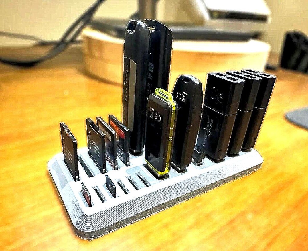 SD Card & USB Stick Holder | Organizer Stand for Memory Cards, Microsd ...