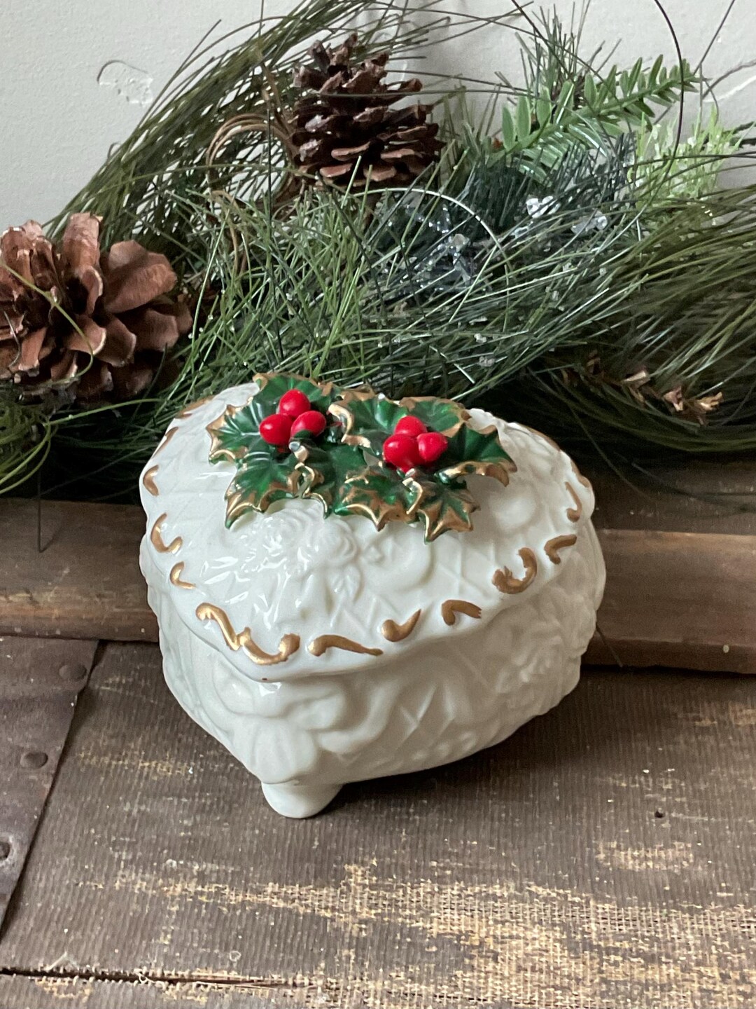 Heart Shaped Christmas Holly Trinket Box, Porcelain With Gold Trim and ...