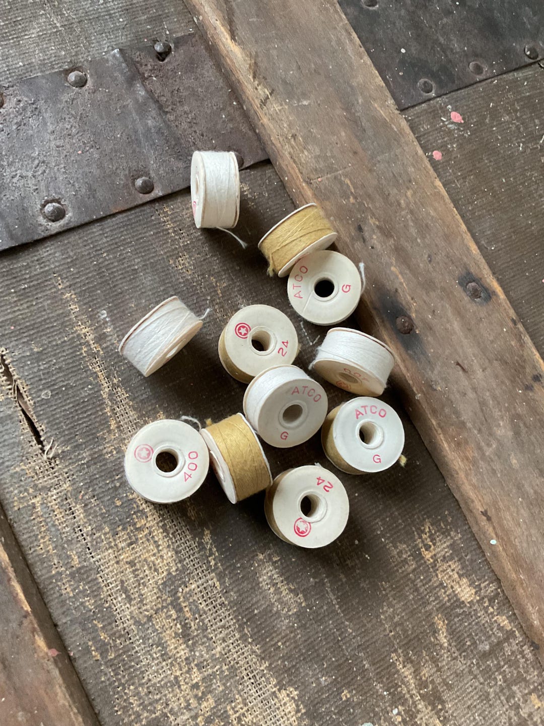 Vintage ATCO Star Pre-filled Paper Bobbins, G 24 Lot of Gold or G 400 ...