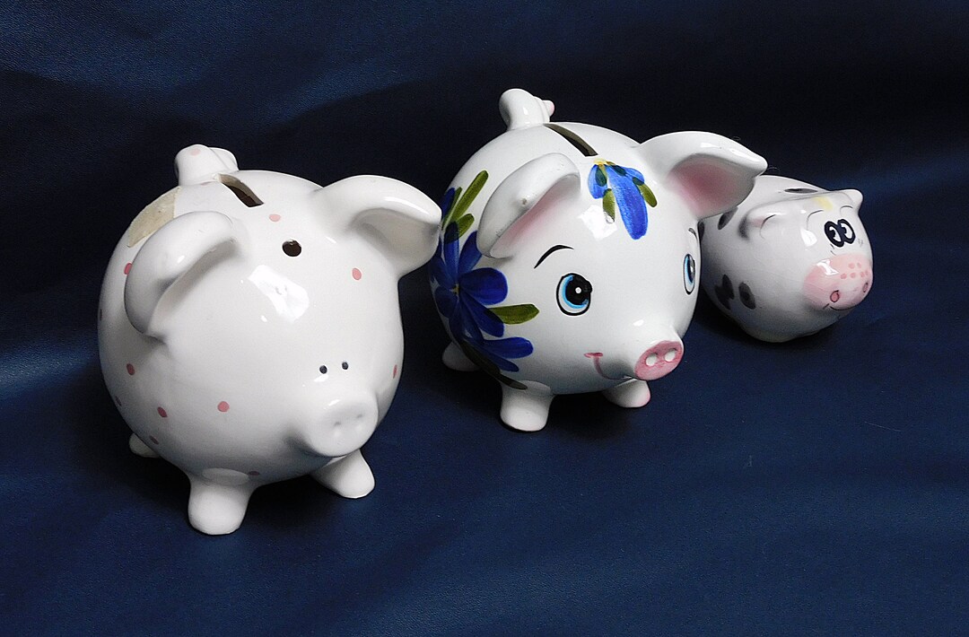 Vintage Ceramic Piggy Banks & Pig Trio Display-giftcraft - Etsy