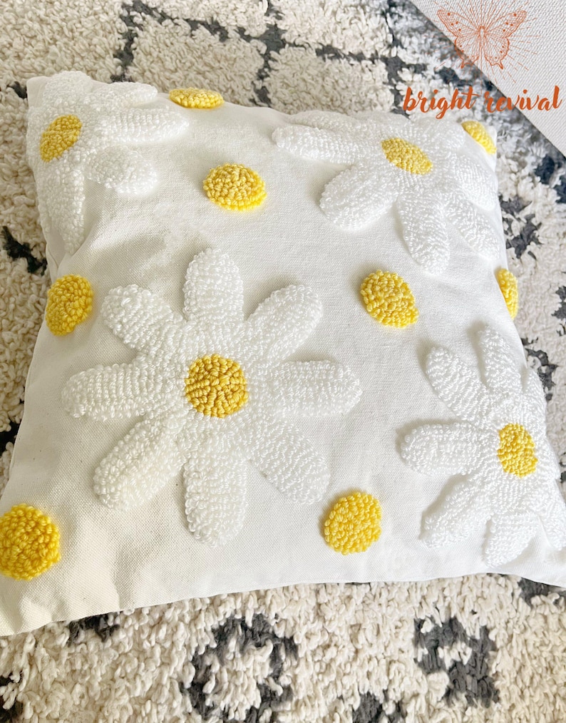 Daisy Pillow, Embroidered Daisy Throw Pillow Cover, Floral Throw Pillow ...