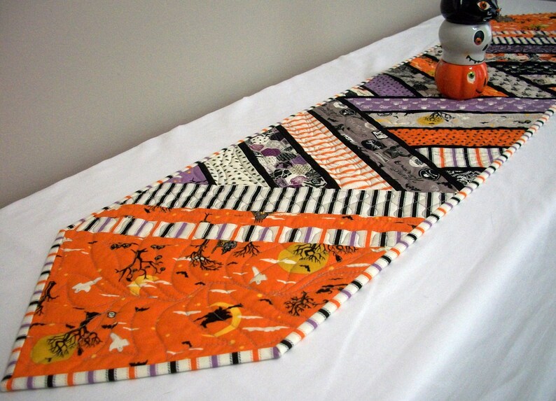 Halloween Table Runner Spiders Bats Black Orange Purple Quilted FREE US ...