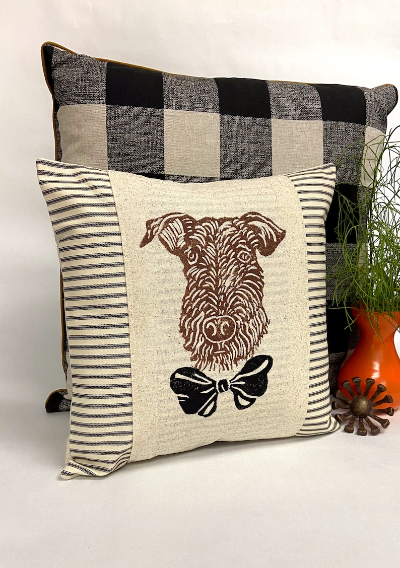 Airedale Dog Block Print Decorative Pillow / Airedale Gift / - Etsy