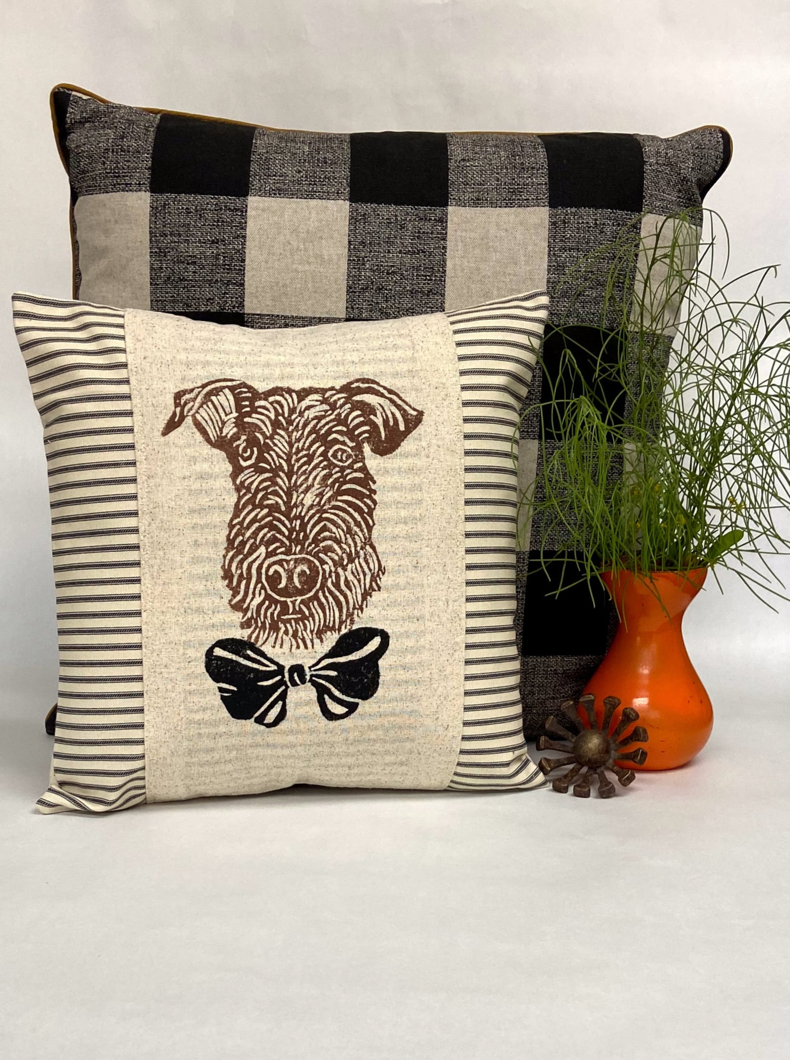 Airedale Dog Block Print Decorative Pillow / Airedale Gift / - Etsy