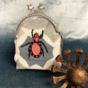 Hand Crafted Coin Purse/ Bee Insect Coin Purse / Gifts for Her | Etsy