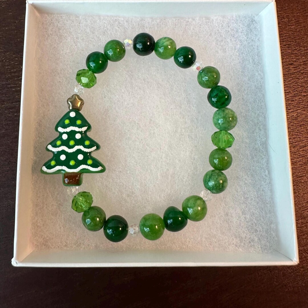 Handmade Green Glass Christmas Tree Bracelet — Quartz Beads • Balance ...