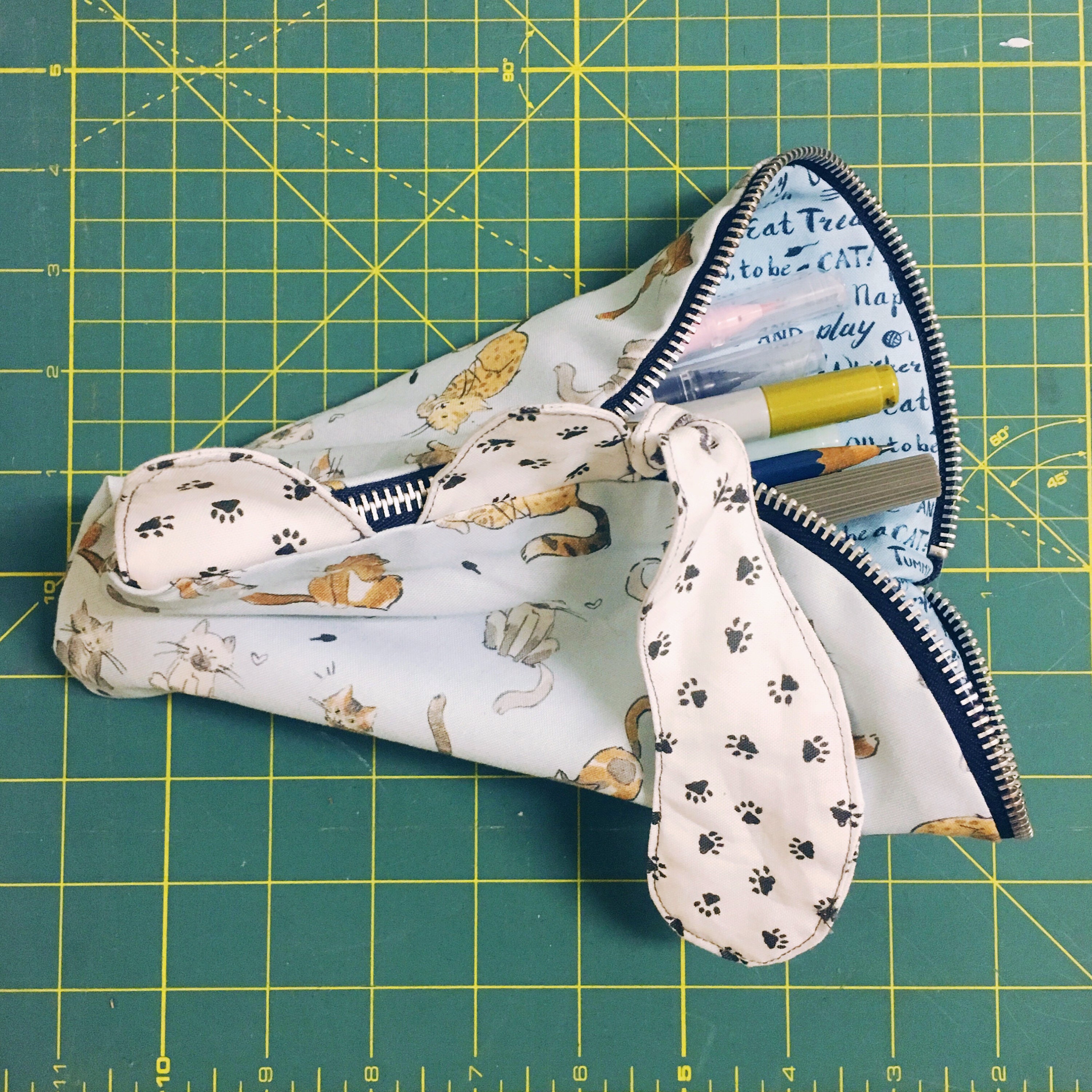 Catnip Zipper Pouch the Purrrfect Project for Every Cat | Etsy