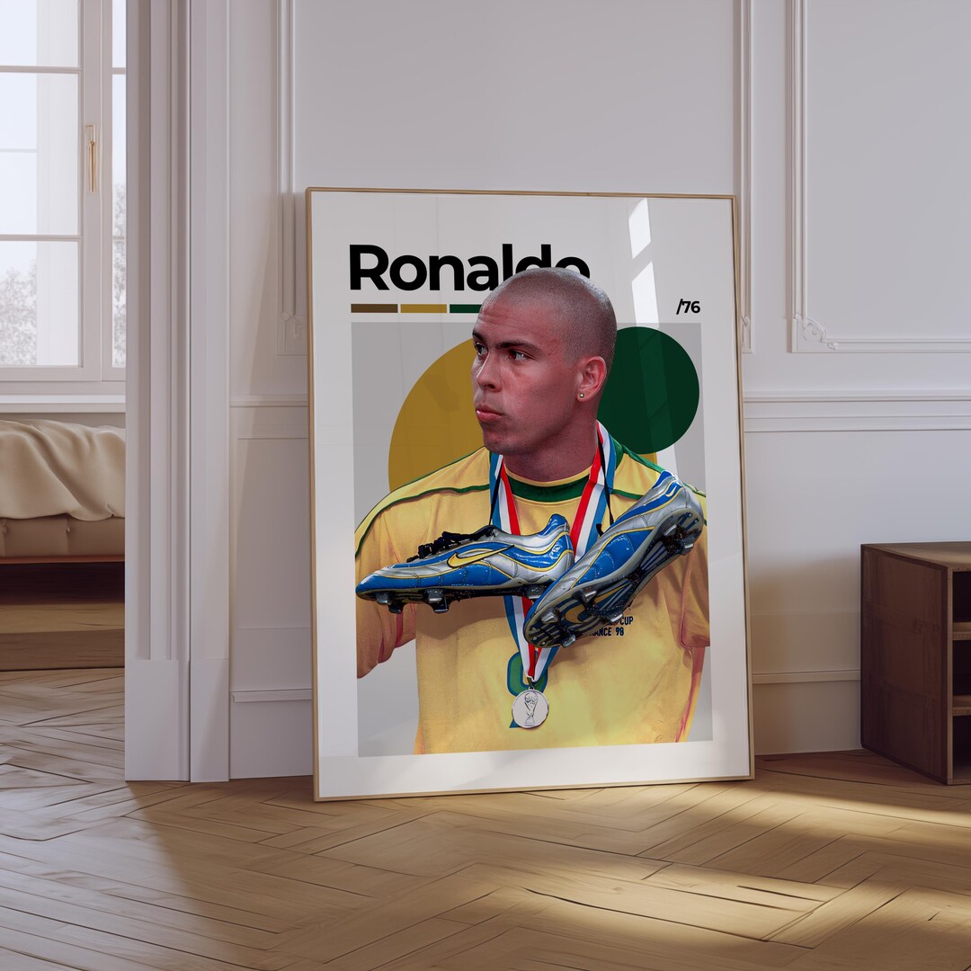 R9 Ronaldo Poster Brazil Football Legend Wall Art, Digital Soccer Print ...