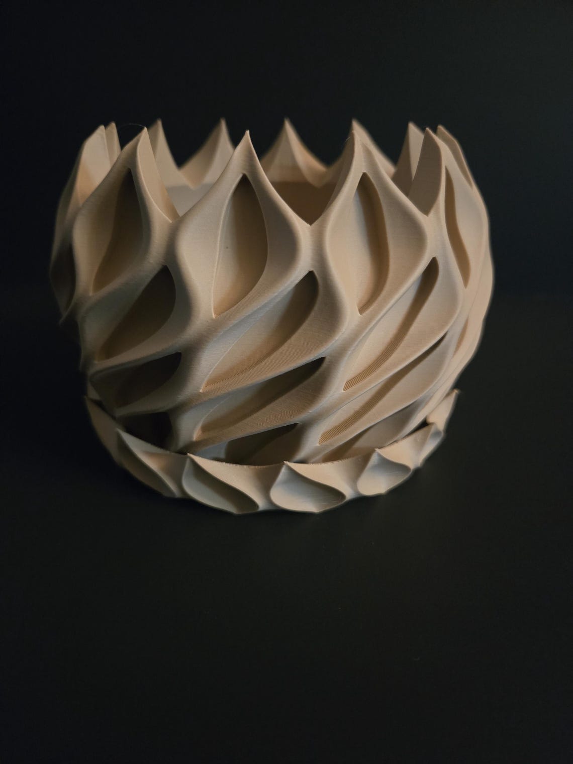 Twisted Planter Pot W/ Drainge Tray - Etsy